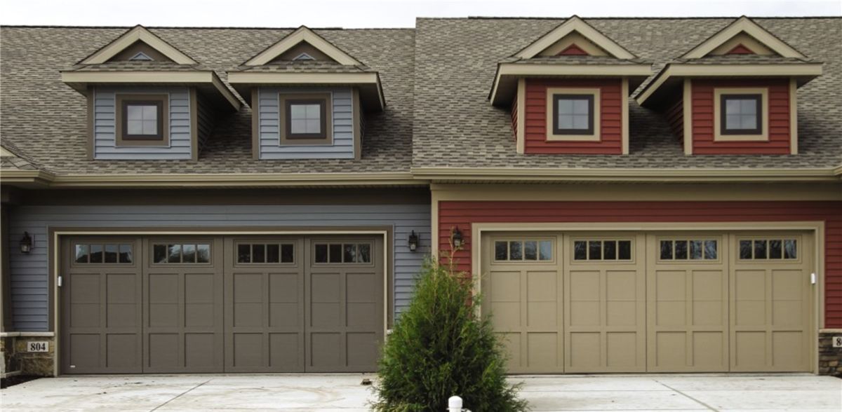 Courtyard Garage Door Gallery, Overhead Door of Kearney