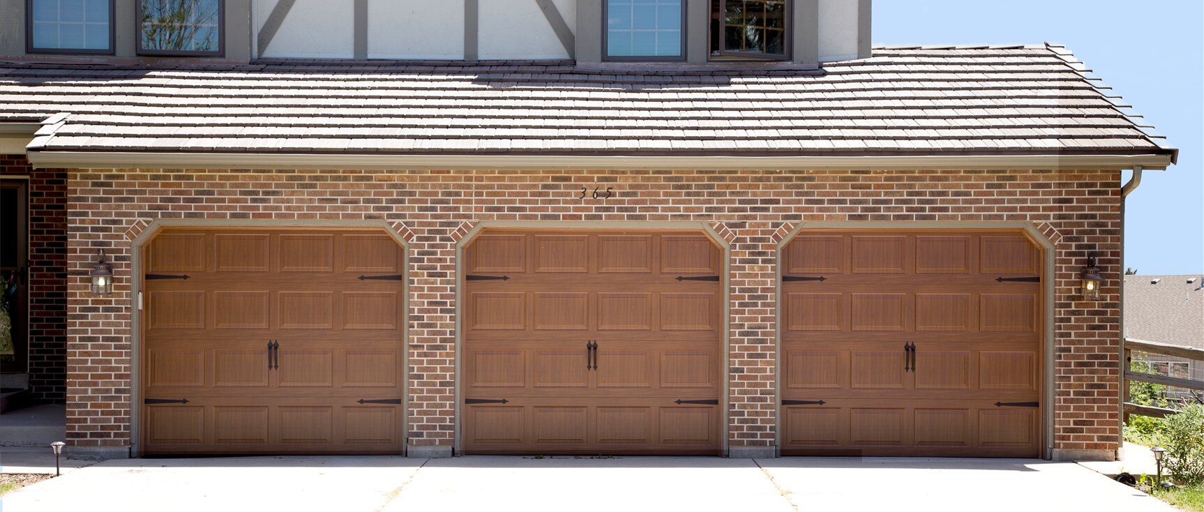 Garage Door Materials, Overhead Door Co. of Kearney™