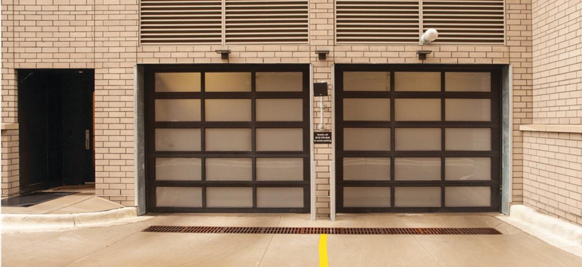 Aluminum Glass Door 521, Overhead Door of Kearney™