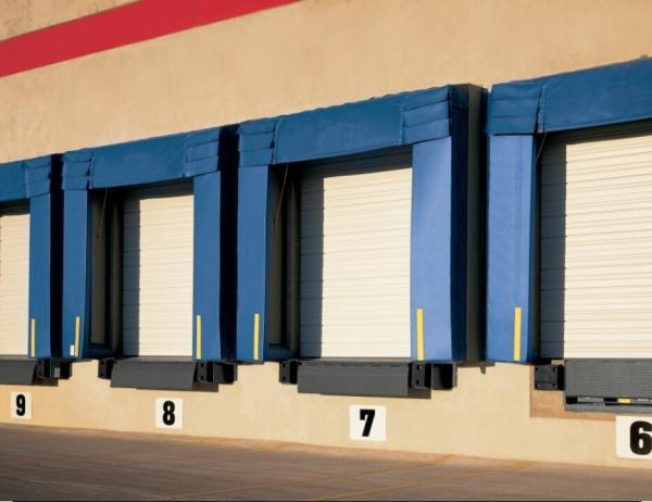 Non-Insulated Sectional Steel Doors, Overhead Door of Kearney™