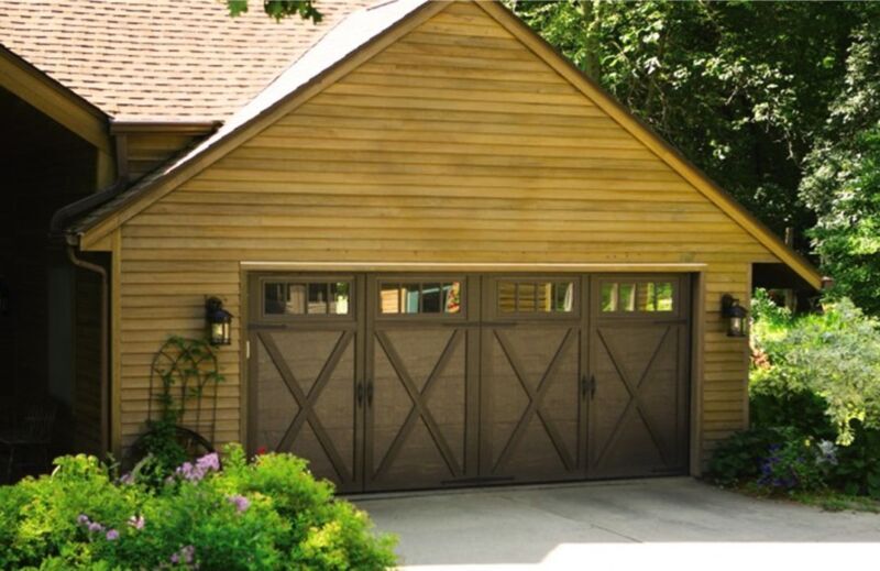 Courtyard Garage Doors, Overhead Door Company of Kearney™